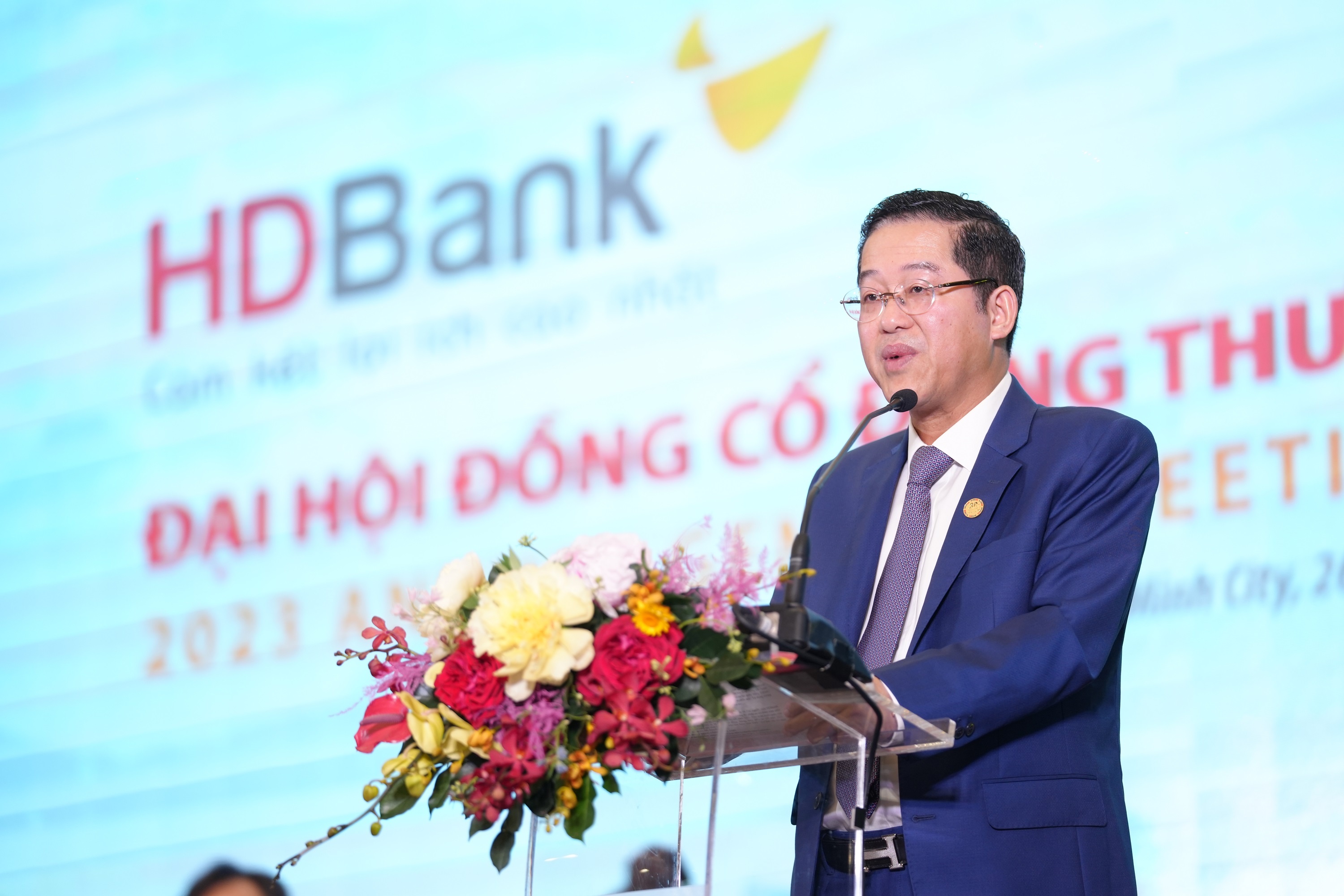 ĐHĐCĐ HDBank: Lấy phát triển bền vững làm kim chỉ nam, đặt mục tiêu lợi ...